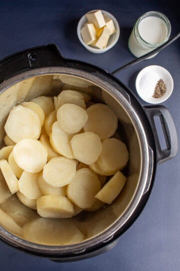 Classic Pressure Cooker Mashed Potatoes | Plan. Eat. Post. Repeat.
